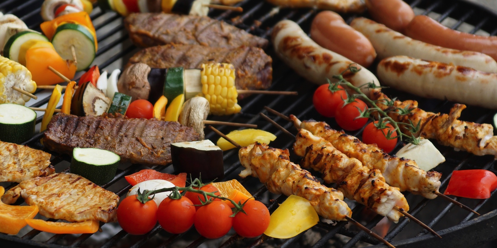 Getting your grill ready for a backyard barbecue | Jett Insurance